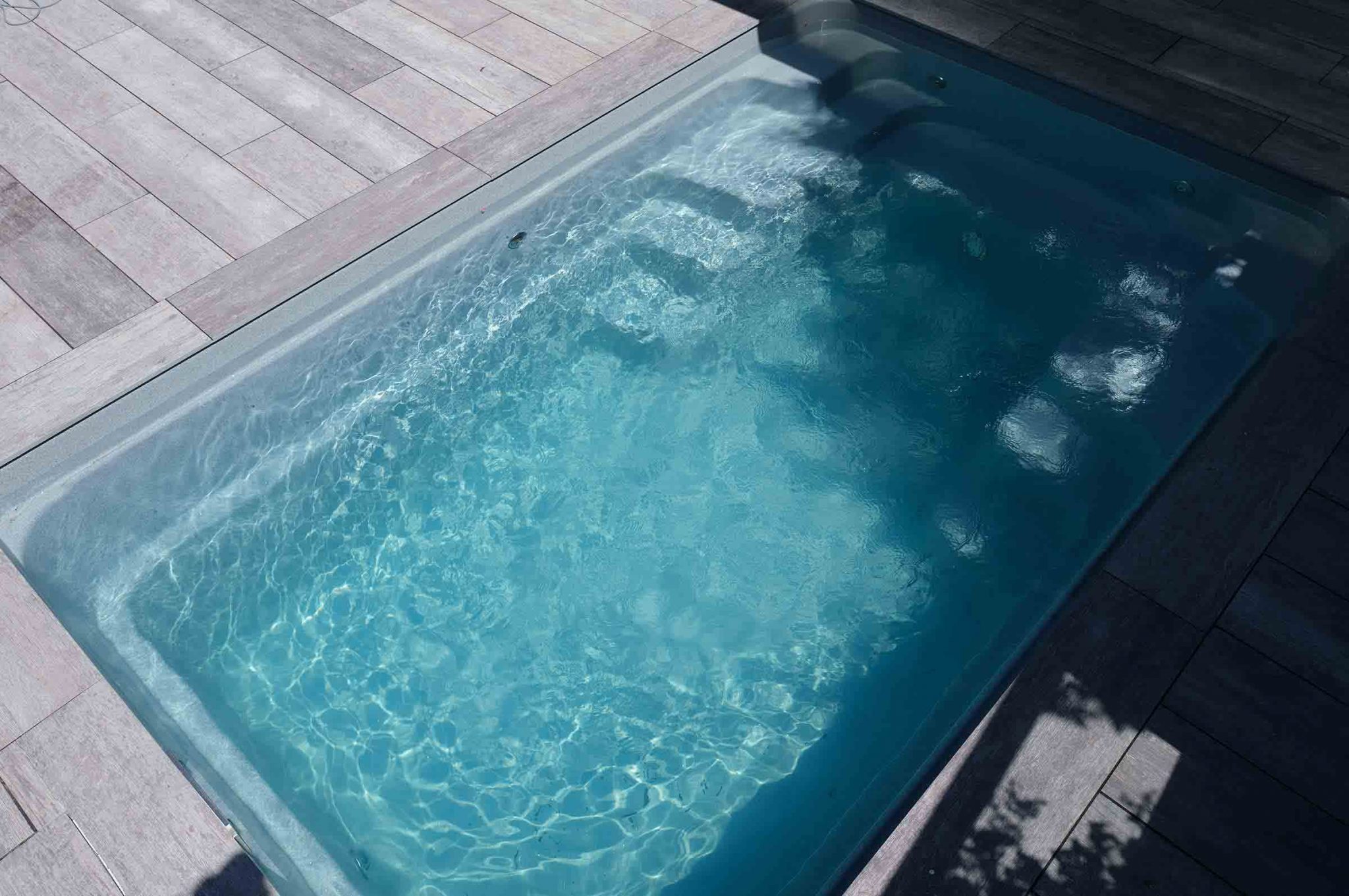 Pool - Trainer, lång pool med integrerad trappa & livstidsgaranti