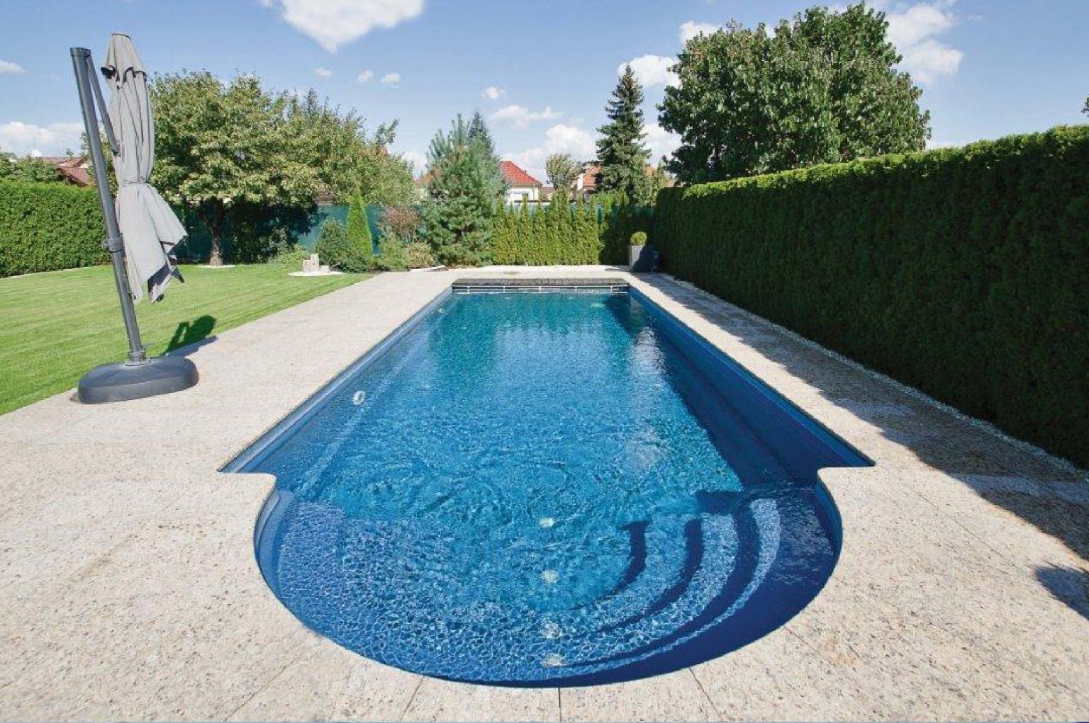 Poolen - Java, klassisk design, romersk trappa & livstidsgaranti