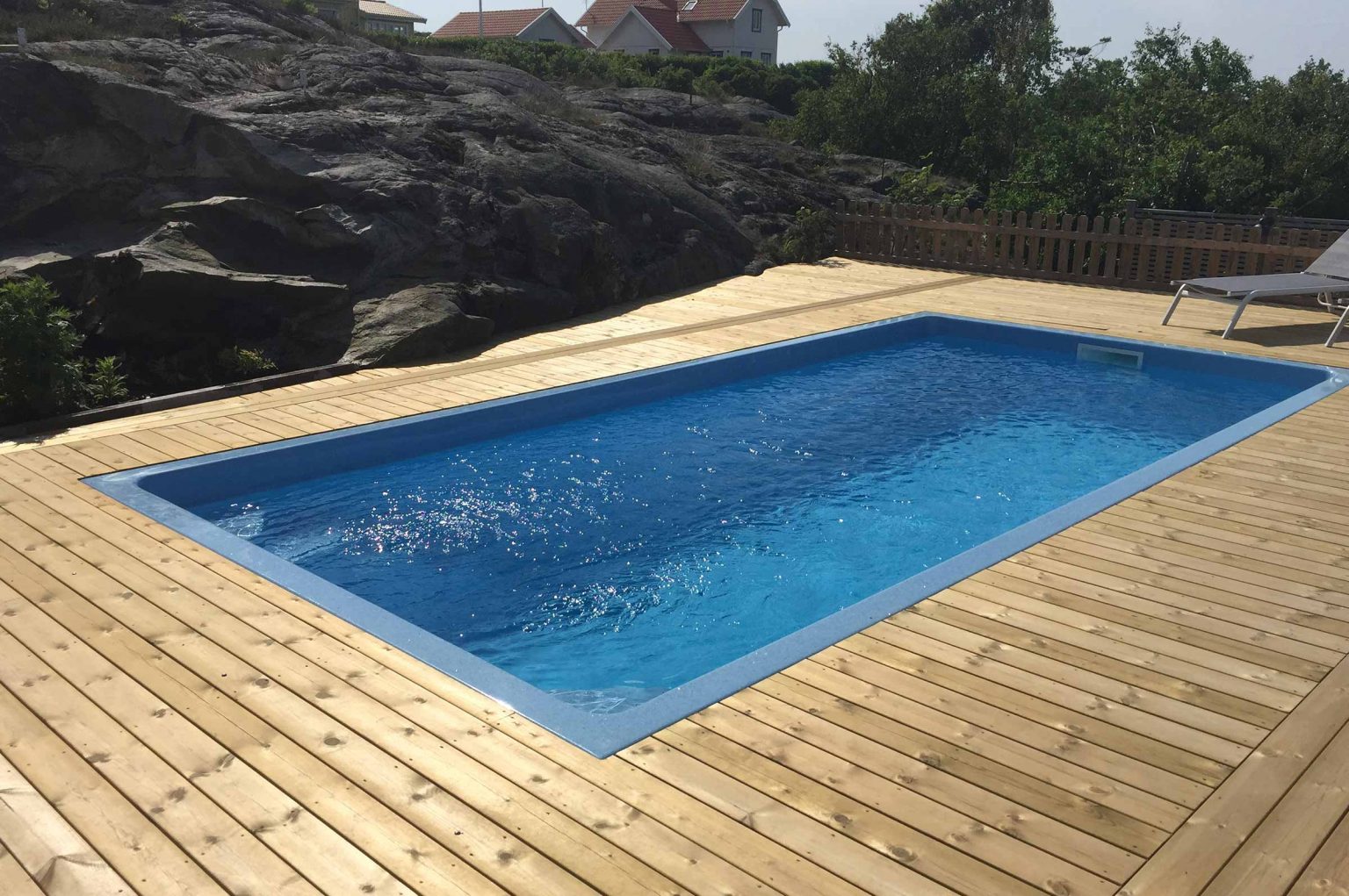 Pool - Aktiv, klassisk glasfiberpool med 2 hörntrappor, lång garanti