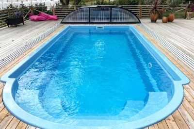 Poolen - Villa, prisvärd pool, inbyggd trappa och lång garanti